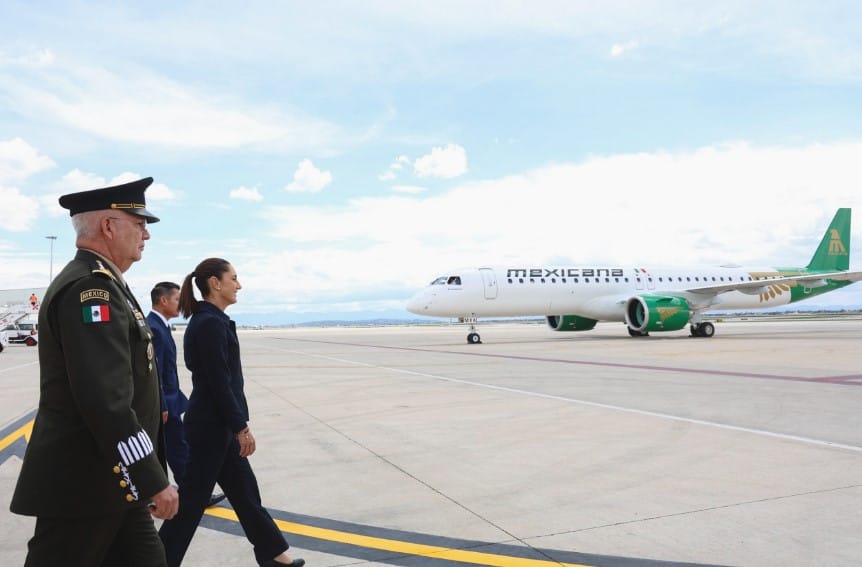 Claudia Sheinbaum Recibe Nuevo Avión Embraer para Mexicana de Aviación en el AIFA