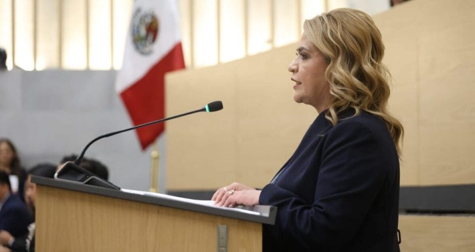 Comparece secretaria de Planeación, Finanzas y Administración